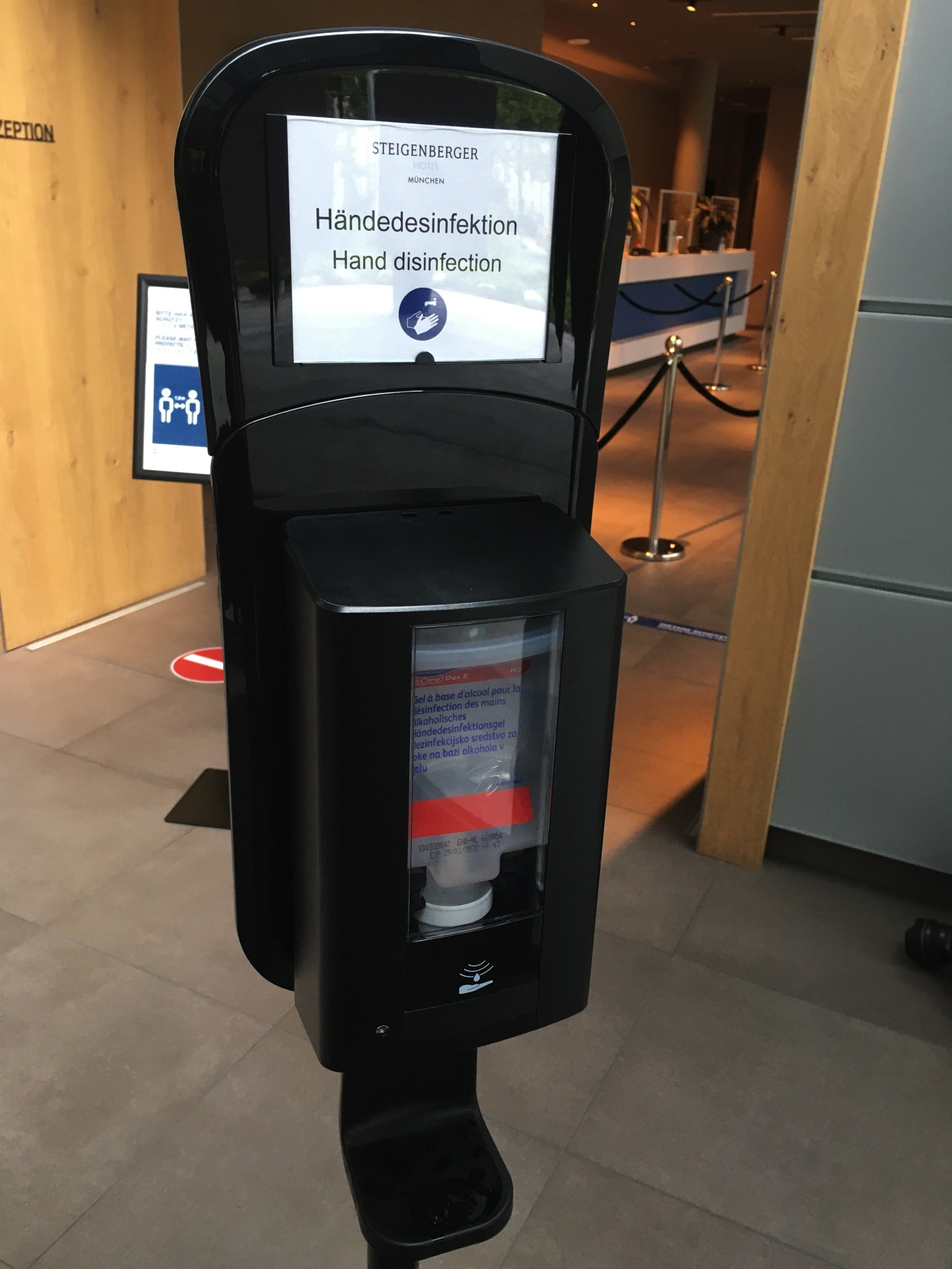 Thomas Willms präsentiert persönlich das neue Hygienekonzept der Gruppe ...