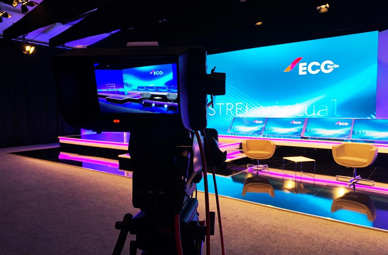 Estrel Congress Center Berlin mit TV-Studio für Hybridevents - Tophotel.de