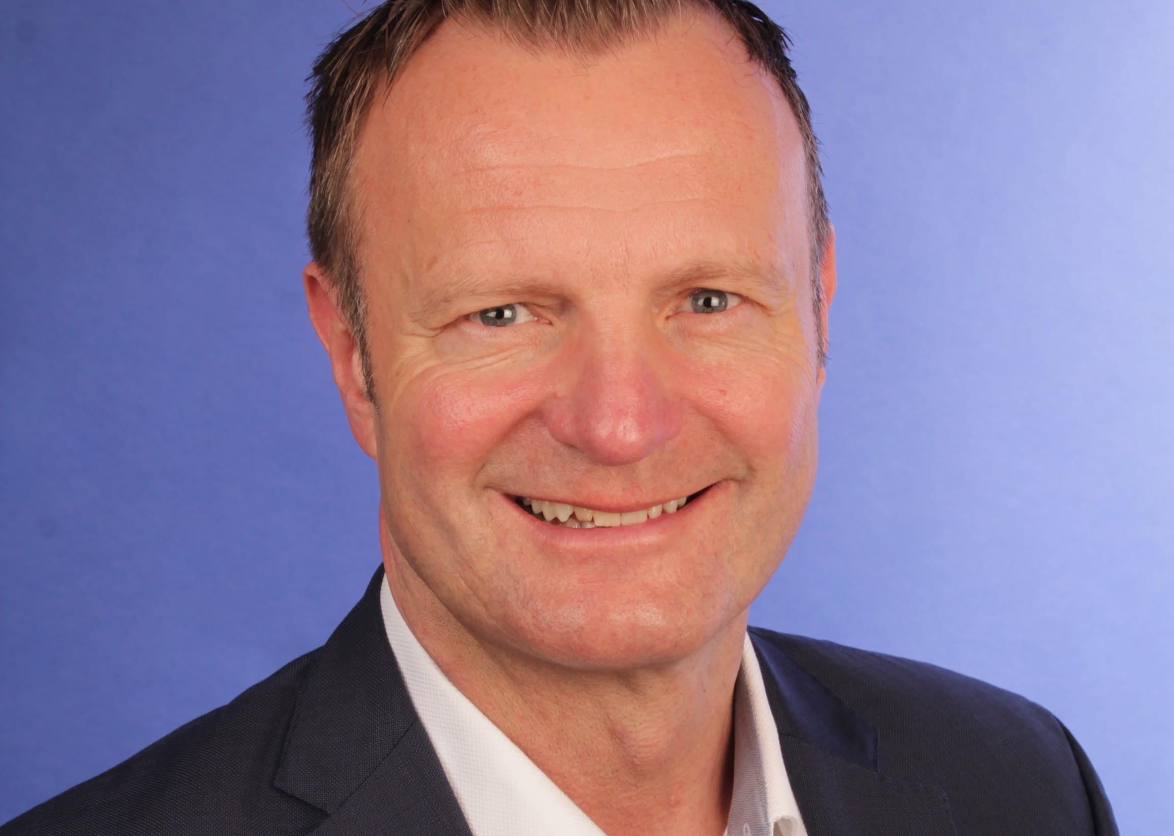 Future Log: Stefan Bezold wird Vice President Sales International ...