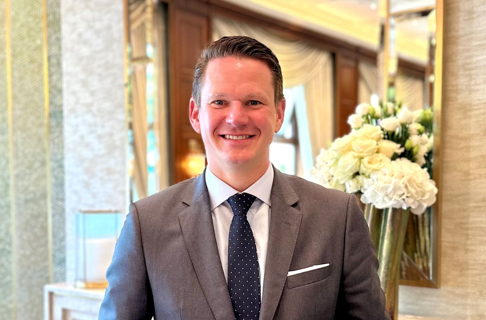 Neuer Hotel Manager im Fairmont Hotel Vier Jahreszeiten - Tophotel.de