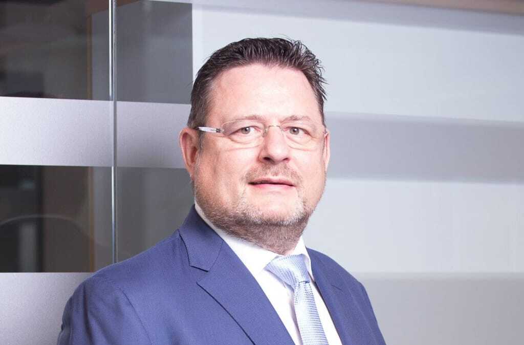 Walter C. Neumann wird CEO der Grand Metropolitan Hotels - Tophotel.de