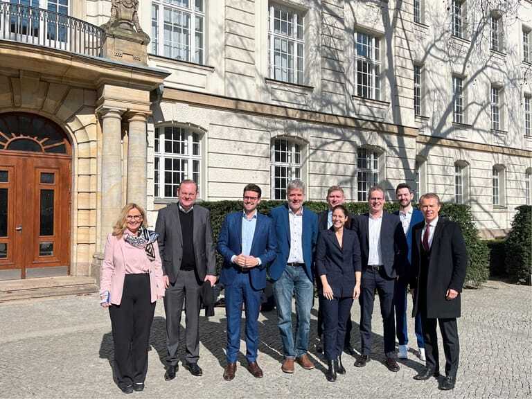 Streiks kosten Tourismus mehrere Millionen Euro - Tophotel.de