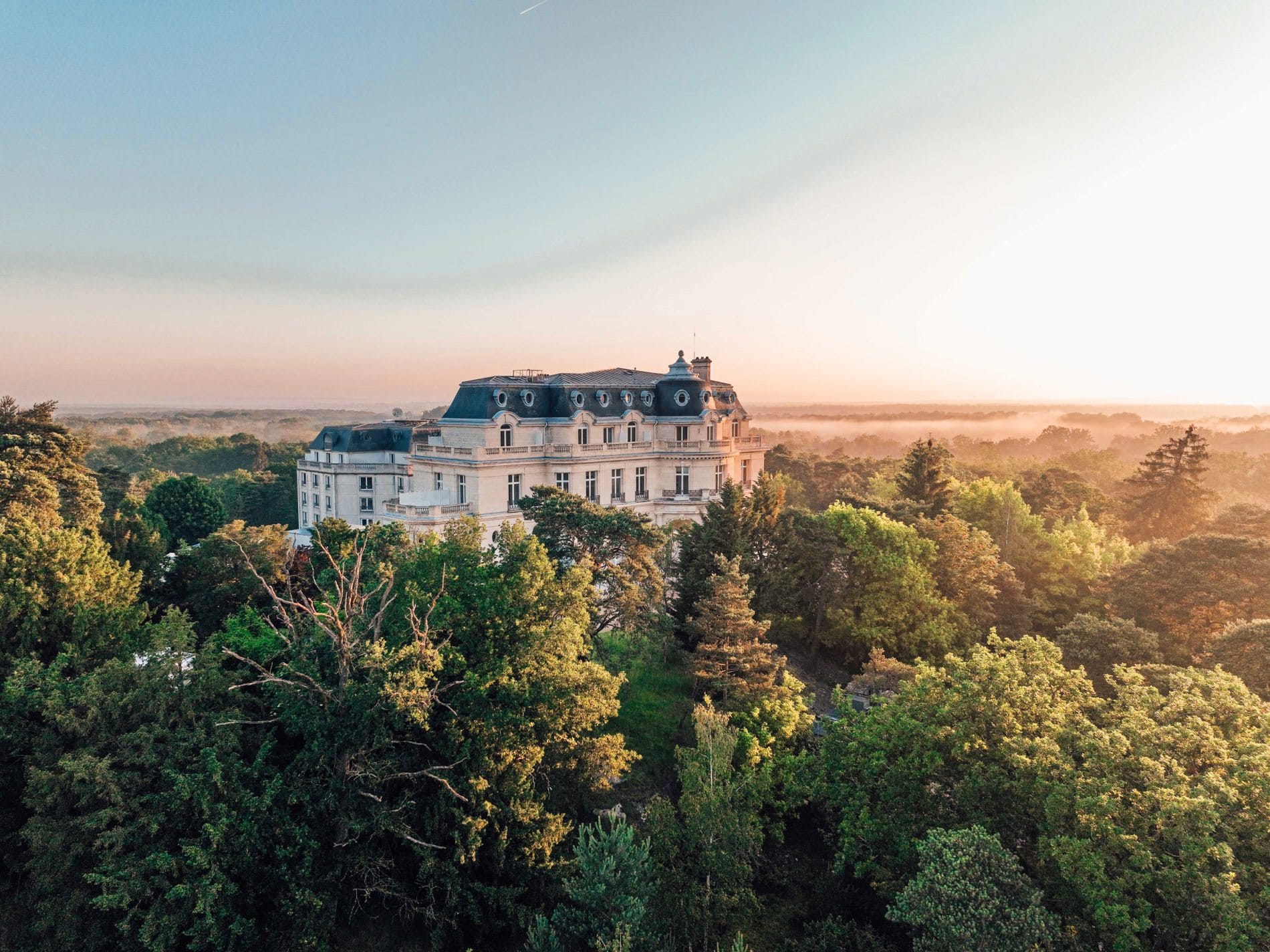 IHG eröffnet Chantilly Château Mont Royal - Tophotel.de