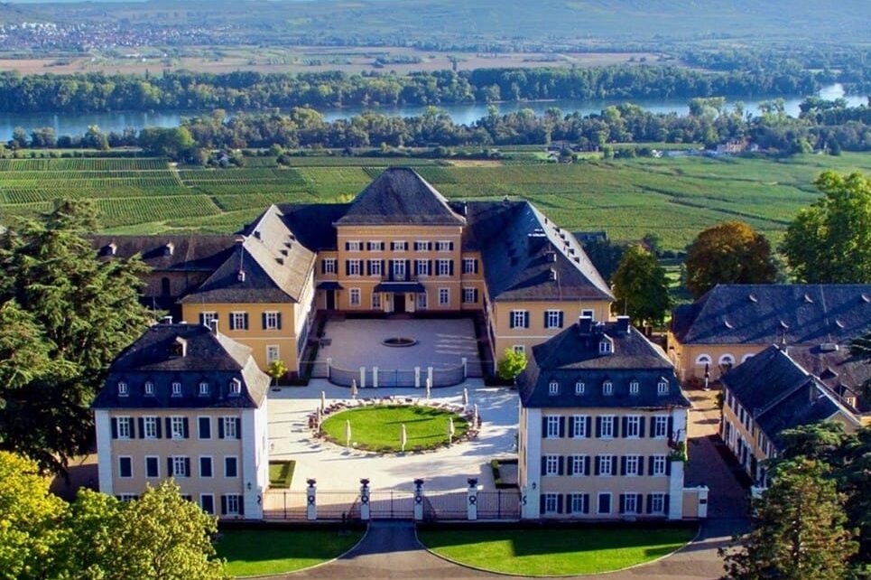 Schloss Johannisberg: Favorite Parkhotel übernimmt Gastronomie ...